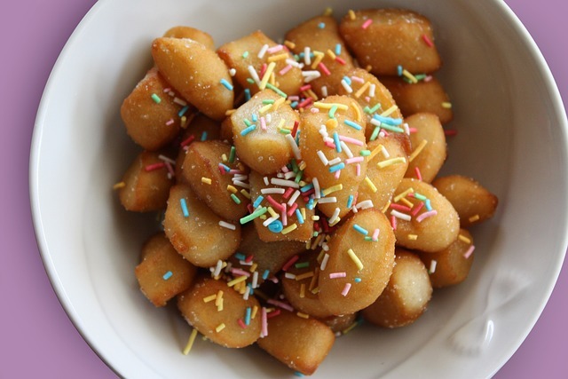 How to Make Struffoli - FoodWrite